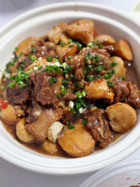 香芋焖排骨怎么做_香芋焖排骨用高压锅还是砂锅-第1张图片-山城妙识 香芋焖排骨怎么做_香芋焖排骨用高压锅还是砂锅-第1张图片-山城妙识