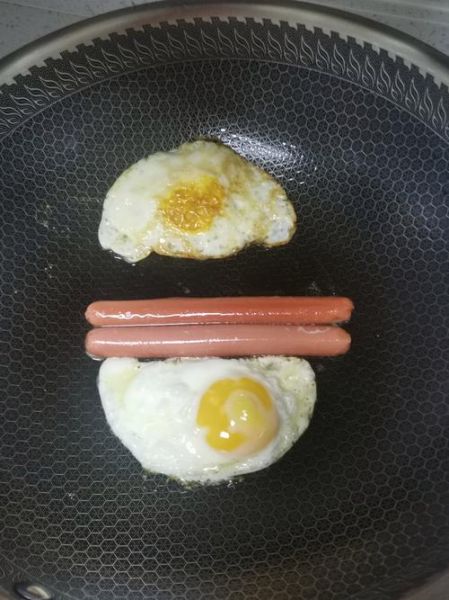 鸡蛋怎样煎又大又蓬松_煎蛋蓬松技巧-第3张图片-山城妙识 鸡蛋怎样煎又大又蓬松_煎蛋蓬松技巧-第3张图片-山城妙识