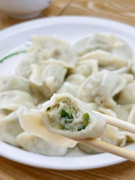 鲅鱼饺子馅怎么调好吃_鲅鱼饺子馅的正宗做法-第2张图片-山城妙识 鲅鱼饺子馅怎么调好吃_鲅鱼饺子馅的正宗做法-第2张图片-山城妙识