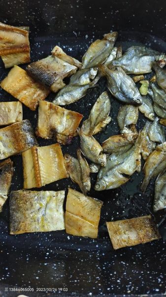 风干狗鱼怎么做好吃_风干狗鱼的做法大全-第1张图片-山城妙识