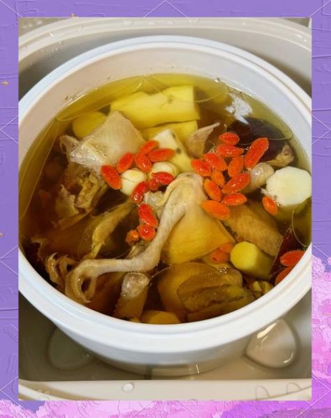 鸽子炖什么汤最营养_鸽子汤放什么食材好-第2张图片-山城妙识 鸽子炖什么汤最营养_鸽子汤放什么食材好-第2张图片-山城妙识