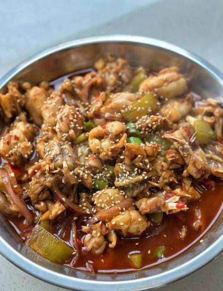 香辣牛蛙怎么做_香辣牛蛙的家常做法-第1张图片-山城妙识