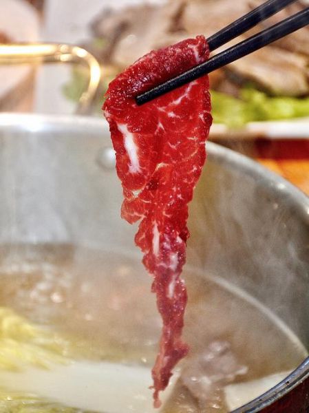 鲜牛肉火锅怎么选_鲜牛肉火锅哪里好吃-第3张图片-山城妙识 鲜牛肉火锅怎么选_鲜牛肉火锅哪里好吃-第3张图片-山城妙识