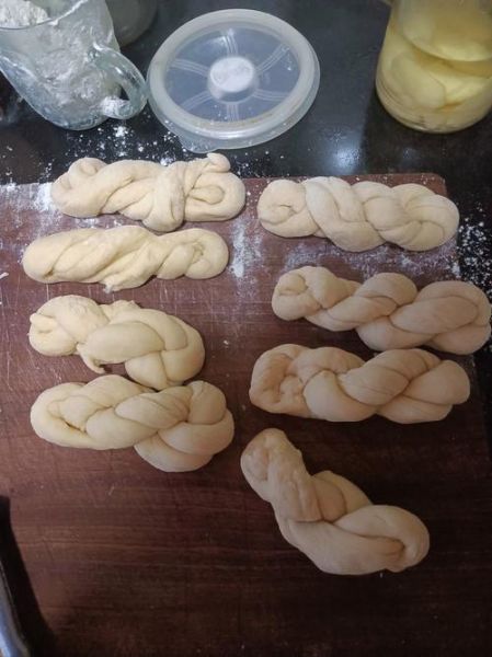 麻花怎么做_麻花最简单的家常做法-第1张图片-山城妙识 麻花怎么做_麻花最简单的家常做法-第1张图片-山城妙识