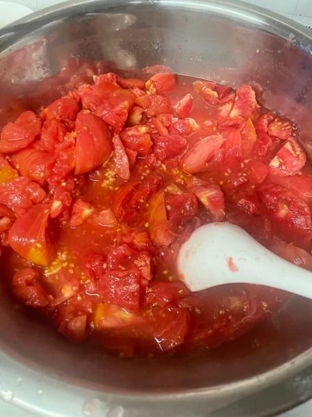 西红柿酱怎么熬_西红柿酱熬制方法-第1张图片-山城妙识