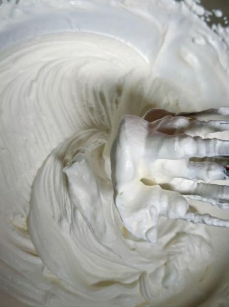 鲜奶油打发不起来怎么办_鲜奶油打发不起来补救-第2张图片-山城妙识 鲜奶油打发不起来怎么办_鲜奶油打发不起来补救-第2张图片-山城妙识