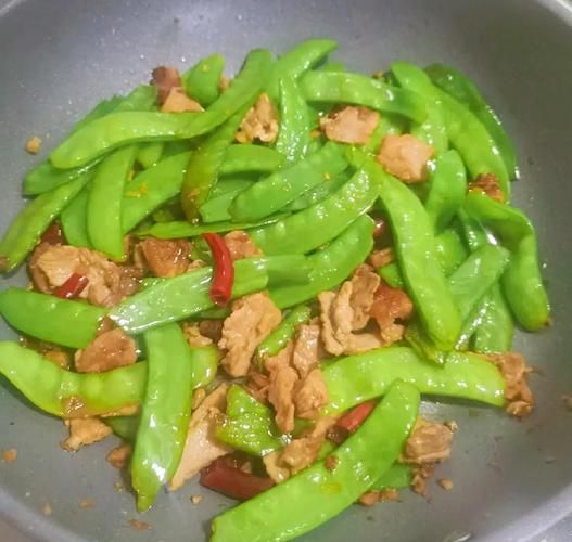 荷兰豆炒肉怎么做好吃_荷兰豆炒肉用猪肉还是牛肉-第2张图片-山城妙识