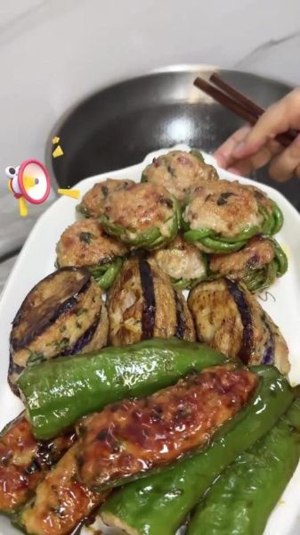 煎酿三宝是哪三宝_正宗做法与风味差异-第1张图片-山城妙识 煎酿三宝是哪三宝_正宗做法与风味差异-第1张图片-山城妙识