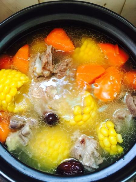 胡萝卜玉米排骨汤的做法_排骨汤怎么炖才奶白-第3张图片-山城妙识 胡萝卜玉米排骨汤的做法_排骨汤怎么炖才奶白-第3张图片-山城妙识