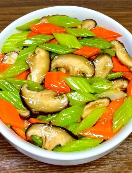 西芹怎么炒好吃_西芹的做法大全家常菜-第1张图片-山城妙识 西芹怎么炒好吃_西芹的做法大全家常菜-第1张图片-山城妙识