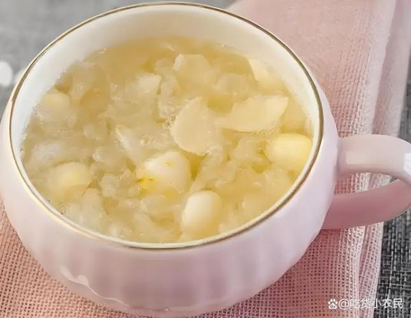 银耳莲子汤怎样做_银耳莲子汤功效与禁忌-第3张图片-山城妙识 银耳莲子汤怎样做_银耳莲子汤功效与禁忌-第3张图片-山城妙识