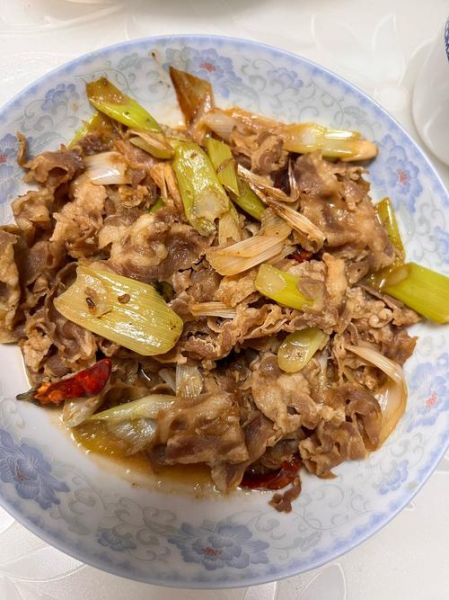 怎样炒葱爆羊肉好吃_葱爆羊肉怎么做才嫩-第2张图片-山城妙识 怎样炒葱爆羊肉好吃_葱爆羊肉怎么做才嫩-第2张图片-山城妙识