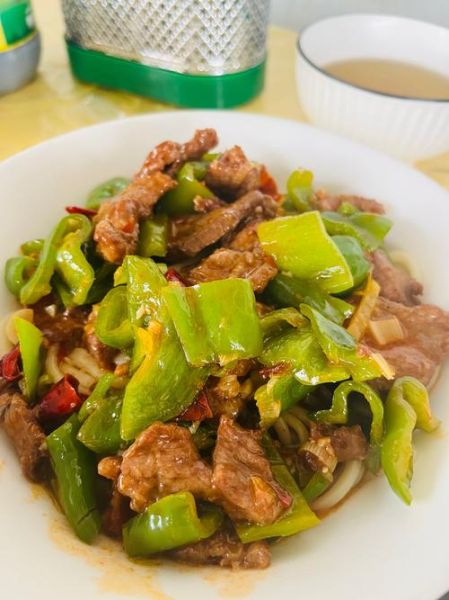 辣椒炒牛肉怎么做_辣椒炒牛肉用什么牛肉-第3张图片-山城妙识