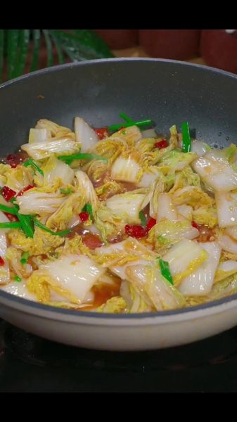 辣白菜炒什么好吃_辣白菜怎么做好吃-第1张图片-山城妙识