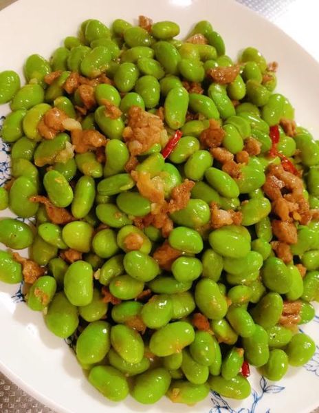 青豆炒肉怎么做_青豆炒肉先炒肉还是先炒青豆-第1张图片-山城妙识 青豆炒肉怎么做_青豆炒肉先炒肉还是先炒青豆-第1张图片-山城妙识