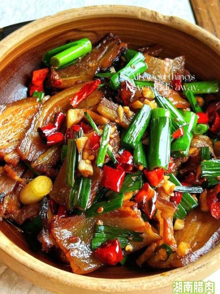 湖南腊肉炒什么好吃_经典搭配推荐-第1张图片-山城妙识 湖南腊肉炒什么好吃_经典搭配推荐-第1张图片-山城妙识