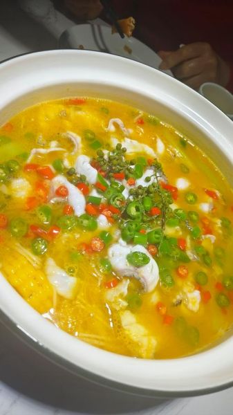 酸菜鱼头最正宗的做法_酸菜鱼头怎么做才好吃-第1张图片-山城妙识 酸菜鱼头最正宗的做法_酸菜鱼头怎么做才好吃-第1张图片-山城妙识