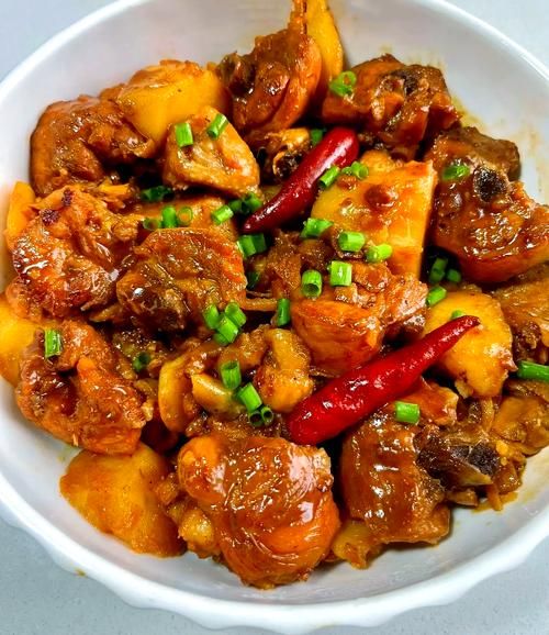 红烧鸡怎样烧好吃_红烧鸡的家常做法-第1张图片-山城妙识 红烧鸡怎样烧好吃_红烧鸡的家常做法-第1张图片-山城妙识