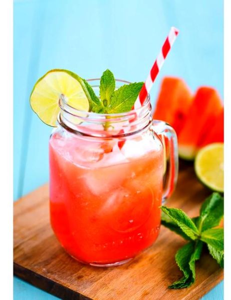 鲜榨西瓜汁怎么做才好喝_鲜榨西瓜汁需要加水吗-第3张图片-山城妙识 鲜榨西瓜汁怎么做才好喝_鲜榨西瓜汁需要加水吗-第3张图片-山城妙识