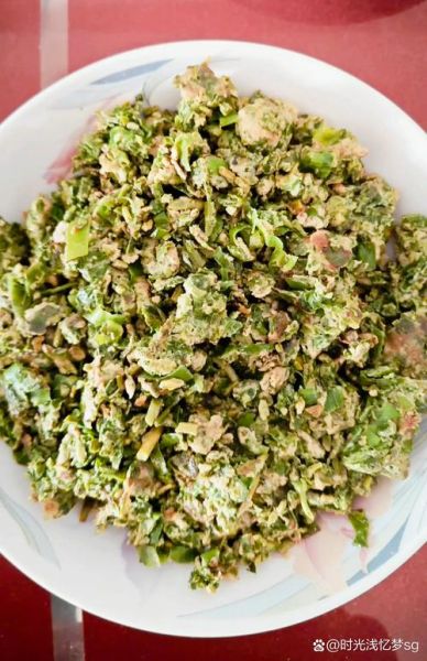 香椿芽炒鸡蛋放葱吗_香椿芽炒鸡蛋要不要放葱-第1张图片-山城妙识 香椿芽炒鸡蛋放葱吗_香椿芽炒鸡蛋要不要放葱-第1张图片-山城妙识