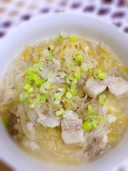 酸菜炖排骨粉条怎么做_酸菜炖排骨粉条热量高吗-第3张图片-山城妙识 酸菜炖排骨粉条怎么做_酸菜炖排骨粉条热量高吗-第3张图片-山城妙识