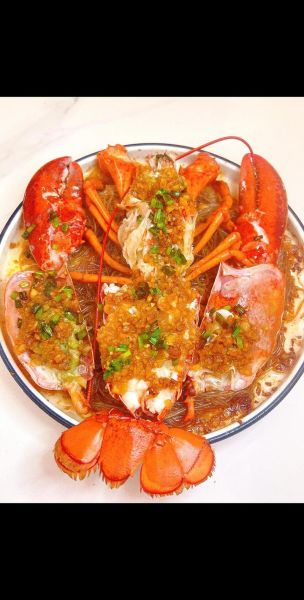 蒜蓉清蒸波士顿大龙虾怎么做_蒜蓉清蒸波士顿大龙虾蒸多久-第1张图片-山城妙识 蒜蓉清蒸波士顿大龙虾怎么做_蒜蓉清蒸波士顿大龙虾蒸多久-第1张图片-山城妙识