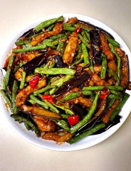 茄子豆角怎么炒好吃_茄子豆角家常做法-第1张图片-山城妙识 茄子豆角怎么炒好吃_茄子豆角家常做法-第1张图片-山城妙识