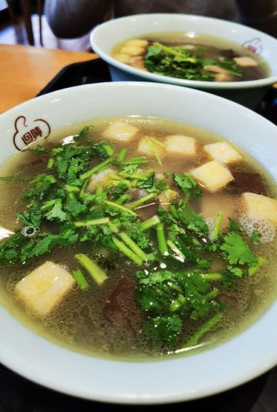 鸭血汤的做法窍门_鸭血汤怎么煮不腥-第1张图片-山城妙识 鸭血汤的做法窍门_鸭血汤怎么煮不腥-第1张图片-山城妙识