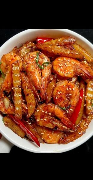 香辣干锅虾怎么做_香辣干锅虾用哪种虾-第1张图片-山城妙识