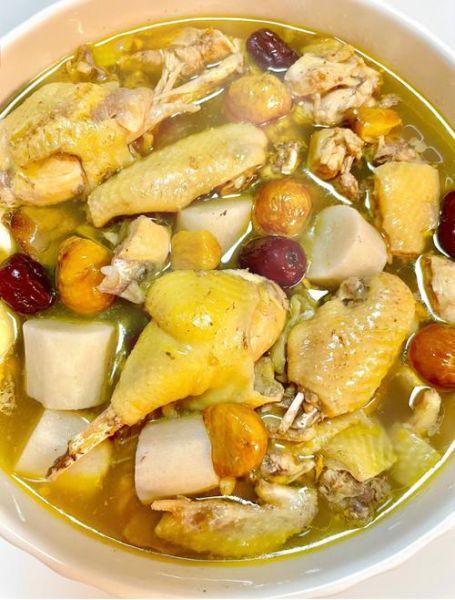 鸡汤怎么做有营养_家常鸡汤怎么炖好喝又健康-第2张图片-山城妙识