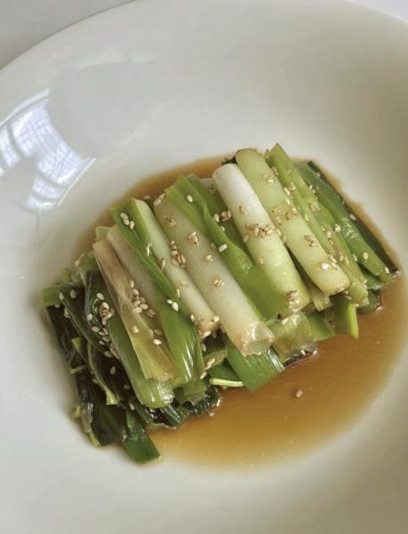 青蒜怎么炒好吃_青蒜的做法大全-第1张图片-山城妙识 青蒜怎么炒好吃_青蒜的做法大全-第1张图片-山城妙识