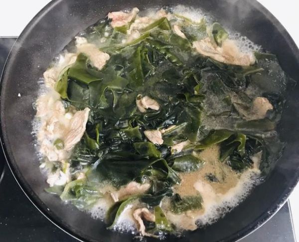 韩式海带汤怎么煮_海带汤用干海带还是鲜海带-第1张图片-山城妙识