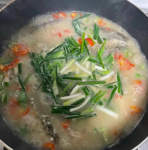 草鱼汤怎么炖不腥_草鱼汤奶白窍门-第1张图片-山城妙识 草鱼汤怎么炖不腥_草鱼汤奶白窍门-第1张图片-山城妙识