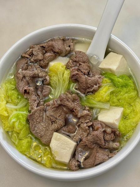 青菜牛肉汤怎么做_牛肉汤不腥的秘诀-第1张图片-山城妙识 青菜牛肉汤怎么做_牛肉汤不腥的秘诀-第1张图片-山城妙识