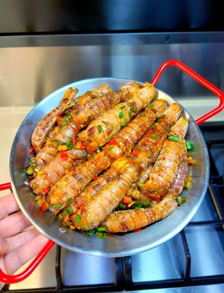 椒盐皮皮虾先水煮还是直接炸_口感差异全解析-第2张图片-山城妙识 椒盐皮皮虾先水煮还是直接炸_口感差异全解析-第2张图片-山城妙识