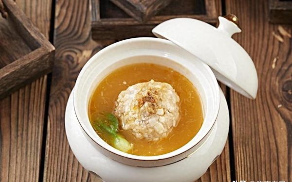 扬州清炖蟹粉狮子头怎么做_正宗做法步骤-第2张图片-山城妙识