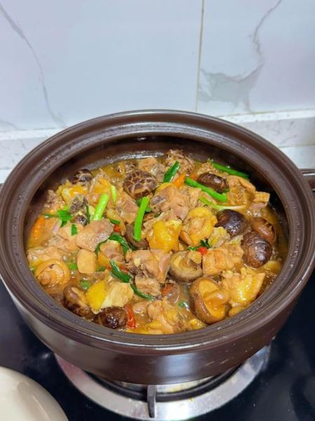 鲜香菇炖鸡的做法大全_鲜香菇炖鸡怎么做好吃-第1张图片-山城妙识 鲜香菇炖鸡的做法大全_鲜香菇炖鸡怎么做好吃-第1张图片-山城妙识