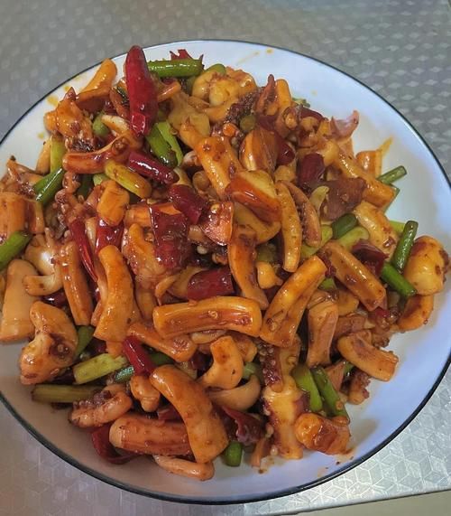 鱿鱼怎么做视频_鱿鱼怎么炒好吃-第2张图片-山城妙识 鱿鱼怎么做视频_鱿鱼怎么炒好吃-第2张图片-山城妙识