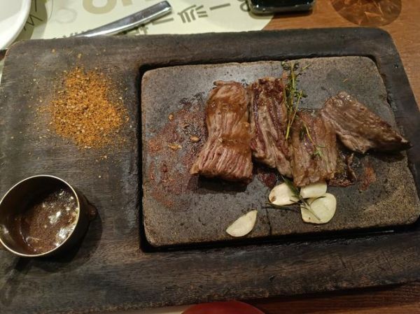 黑椒汁牛排怎么做_黑椒汁牛排热量高吗-第3张图片-山城妙识