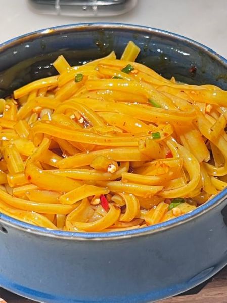 黄凉粉怎么做_黄凉粉配方比例-第1张图片-山城妙识 黄凉粉怎么做_黄凉粉配方比例-第1张图片-山城妙识