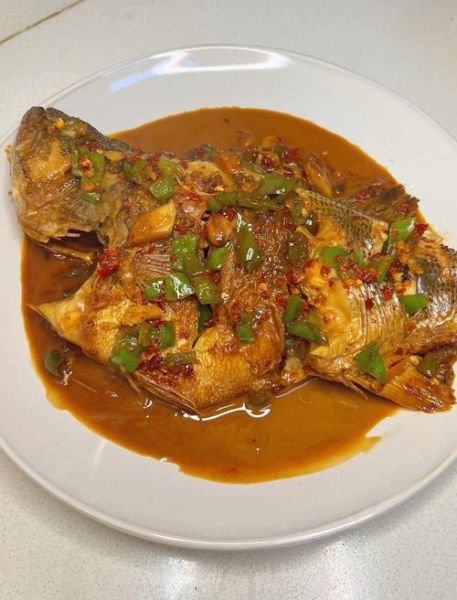 鱼怎么烧不粘锅_煎鱼不破皮技巧-第2张图片-山城妙识