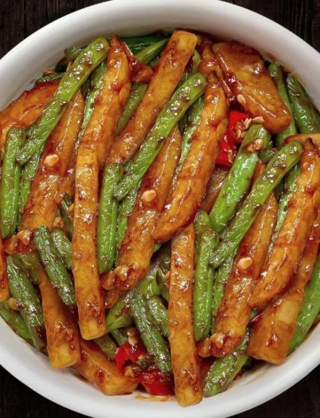 豆角焖土豆怎么做_豆角焖土豆的家常做法-第1张图片-山城妙识 豆角焖土豆怎么做_豆角焖土豆的家常做法-第1张图片-山城妙识