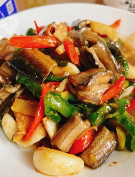 黄鳝鱼怎么做好吃_黄鳝鱼最简单的家常做法-第1张图片-山城妙识 黄鳝鱼怎么做好吃_黄鳝鱼最简单的家常做法-第1张图片-山城妙识