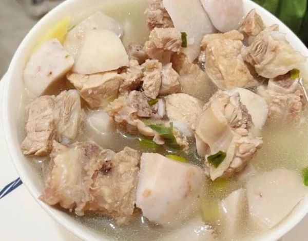 芋头炖排骨怎么做_芋头炖排骨要焯水吗-第3张图片-山城妙识 芋头炖排骨怎么做_芋头炖排骨要焯水吗-第3张图片-山城妙识