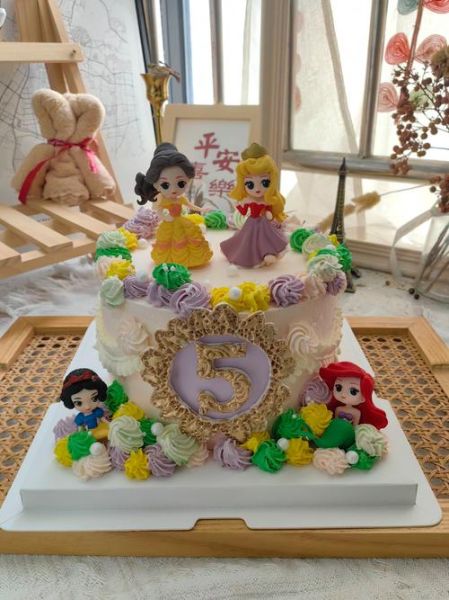 芭比蛋糕怎么做_芭比蛋糕需要哪些材料-第1张图片-山城妙识 芭比蛋糕怎么做_芭比蛋糕需要哪些材料-第1张图片-山城妙识