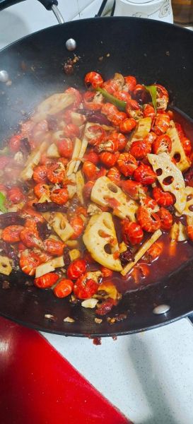 麻辣龙虾虾尾怎么做_家庭版详细步骤-第2张图片-山城妙识 麻辣龙虾虾尾怎么做_家庭版详细步骤-第2张图片-山城妙识