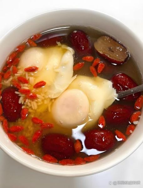 鸡蛋红糖水的功效与作用_鸡蛋红糖水什么时候喝最好-第3张图片-山城妙识 鸡蛋红糖水的功效与作用_鸡蛋红糖水什么时候喝最好-第3张图片-山城妙识