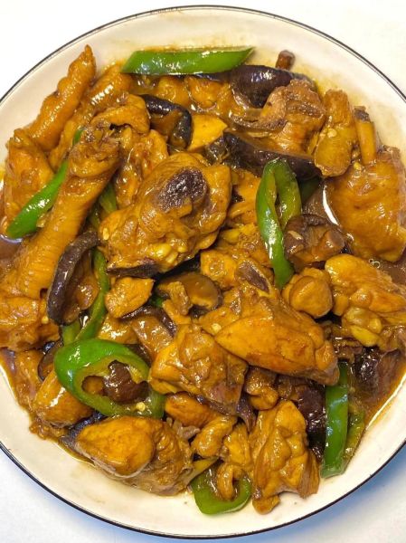 香菇焖鸡怎么做好吃_香菇焖鸡的家常做法步骤-第1张图片-山城妙识 香菇焖鸡怎么做好吃_香菇焖鸡的家常做法步骤-第1张图片-山城妙识