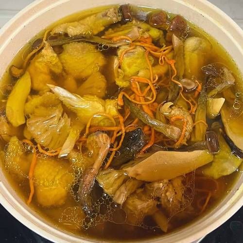 鸡炖蘑菇汤怎么煮_鸡炖蘑菇汤的家常做法-第2张图片-山城妙识 鸡炖蘑菇汤怎么煮_鸡炖蘑菇汤的家常做法-第2张图片-山城妙识