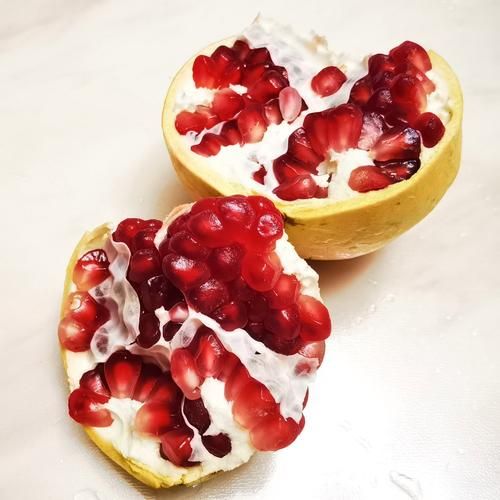 石榴的正确吃法是什么_石榴怎么吃最方便-第1张图片-山城妙识 石榴的正确吃法是什么_石榴怎么吃最方便-第1张图片-山城妙识